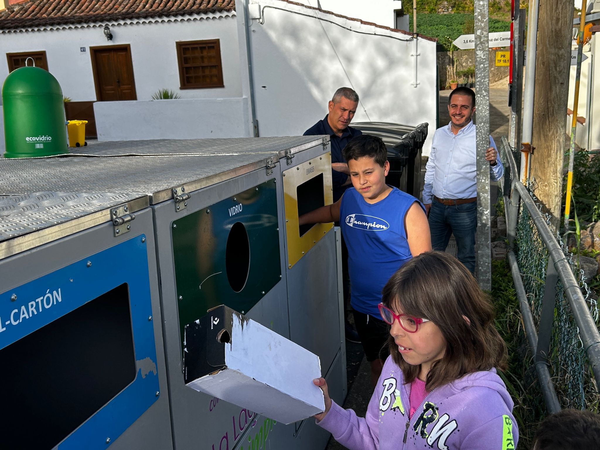 La campaña escolar de mini puntos limpios hace parada esta semana en los CEIP El Cardonal y ...